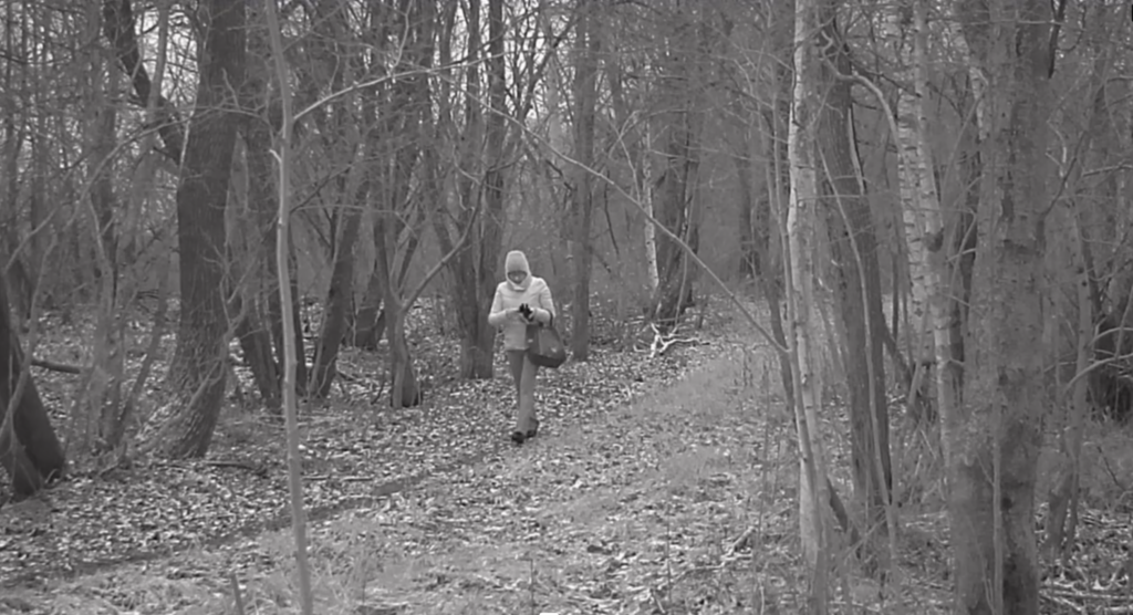Women leaving marks in the fresh snow - The Tree Spy